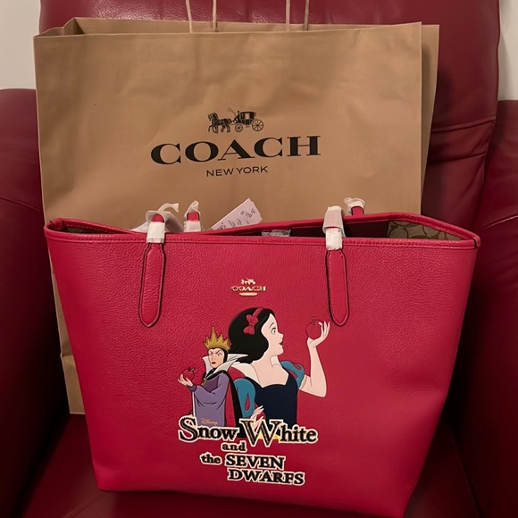 Coach | Bags | New Coach X Disney Snow White And The Sevendwarfs City ...